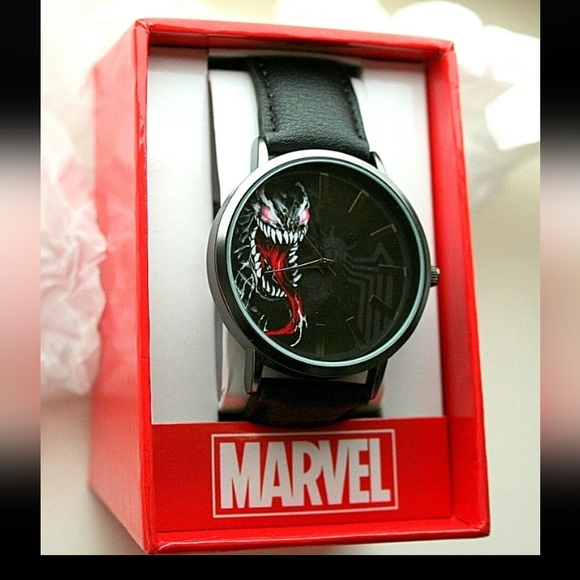 Marvel | Accessories | Marvel Comics Spidermans Foe Venom Accutime ...